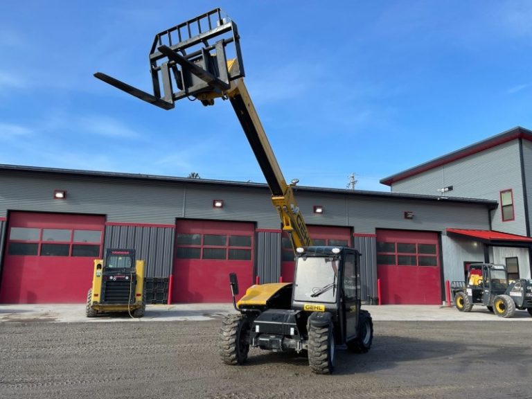 The Versatility of Telehandlers and Telehandler Attachments